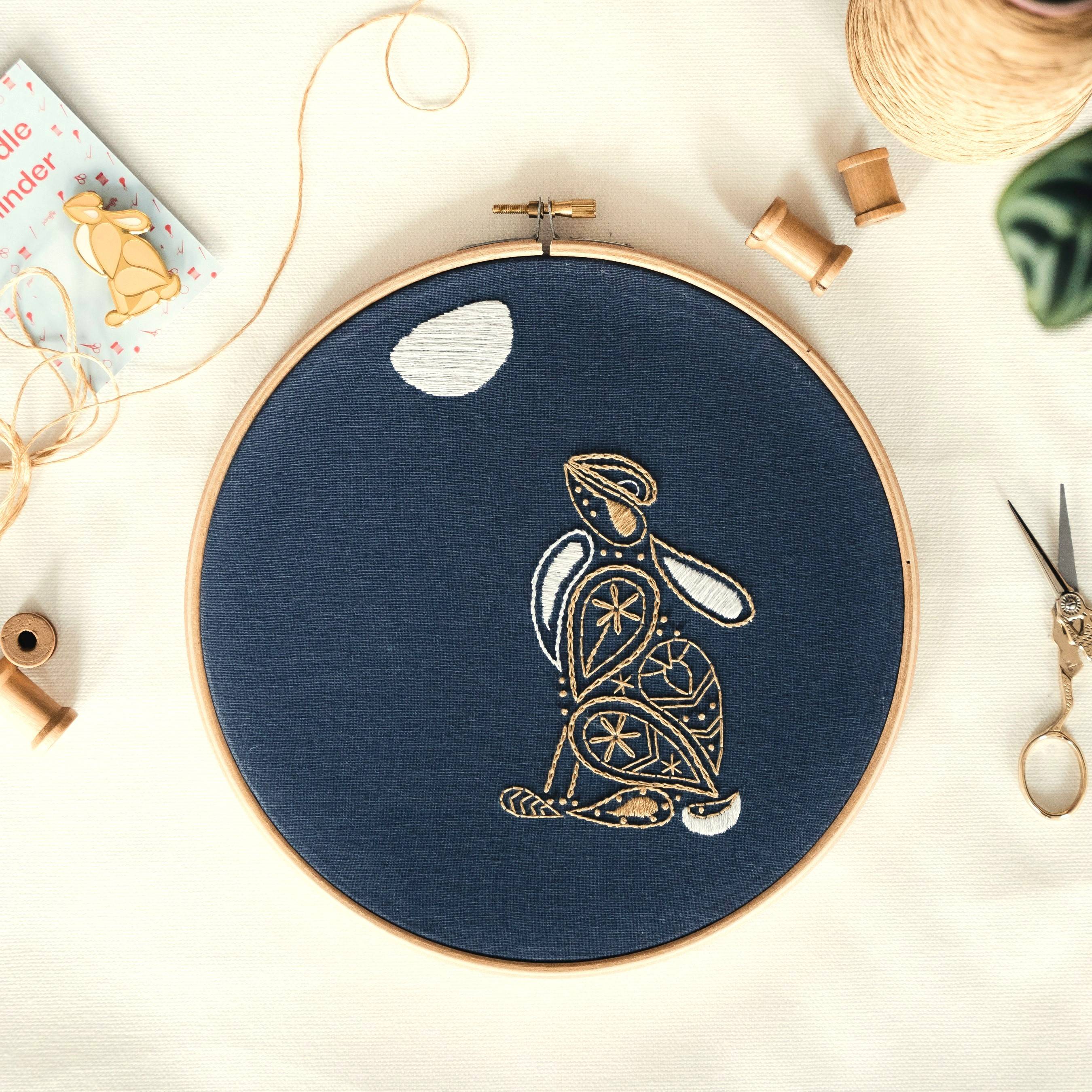 Moon Gazing Hare Embroidery Kit – Scottish Design Exchange
