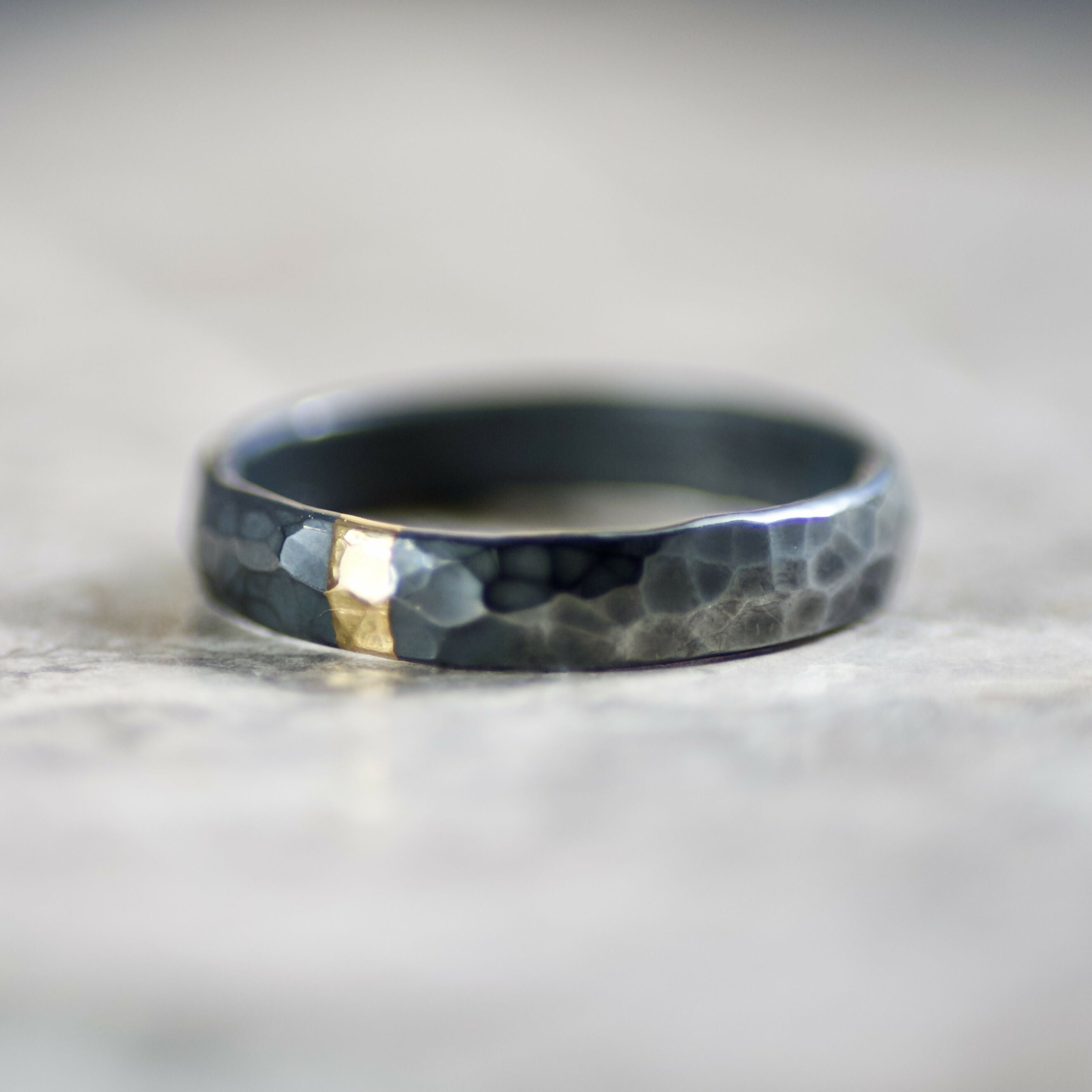 4mm Oxidised Silver Hammered Keum Boo Ring – Scottish Design Exchange
