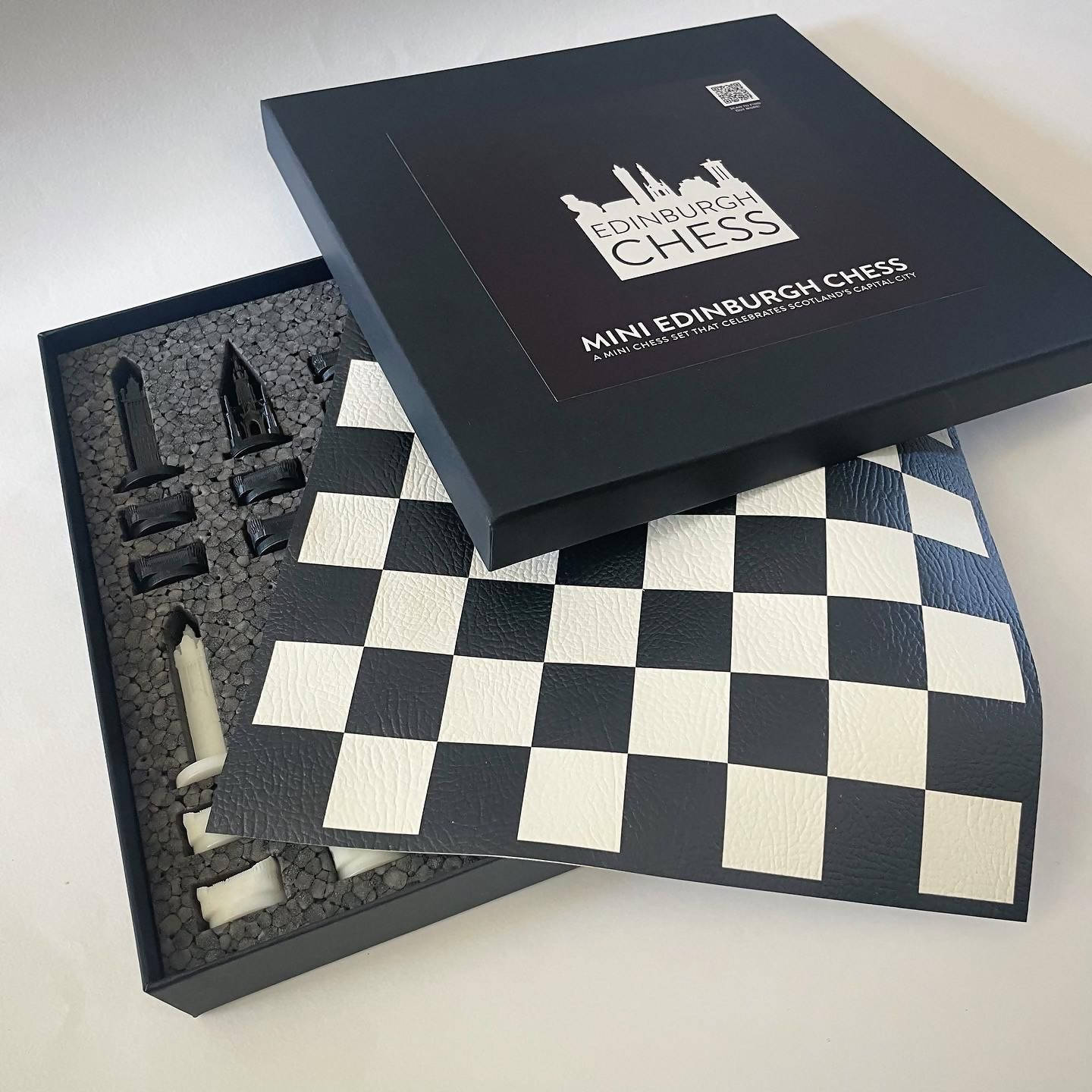 Edinburgh MINI Chess Set – Scottish Design Exchange